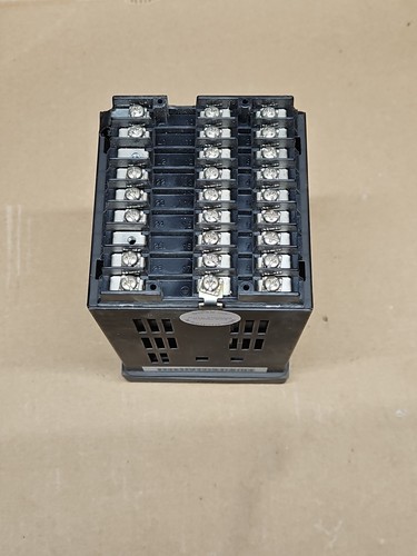 UDC3300 DC330B-K0-200-20-000000-00-0 - Honeywell Temperature Controller ...