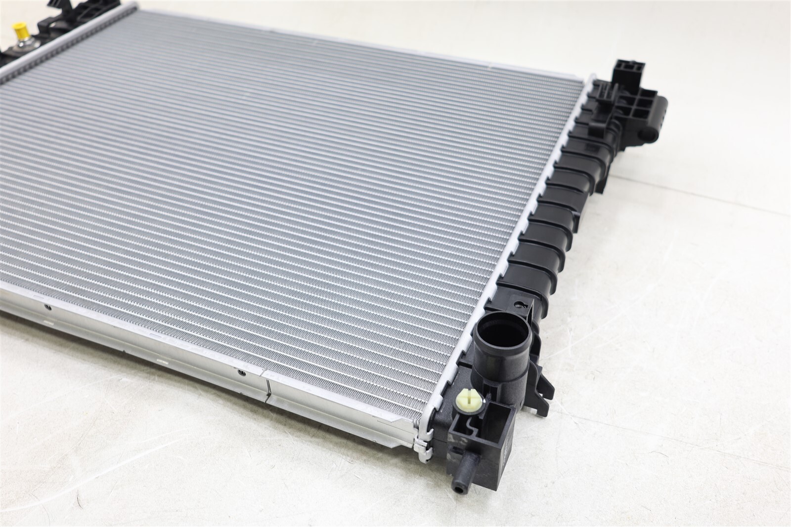 NEW OEM GM Radiator Assembly 95298552 Chevrolet Trax Buick Encore 1.4L ...