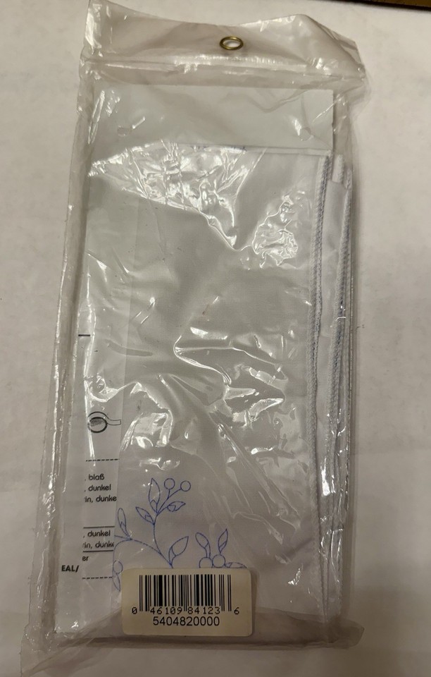 Bucilla Stamped Embroidery Kit Pfaltzgraff Winterberry Table Runner 14 ...