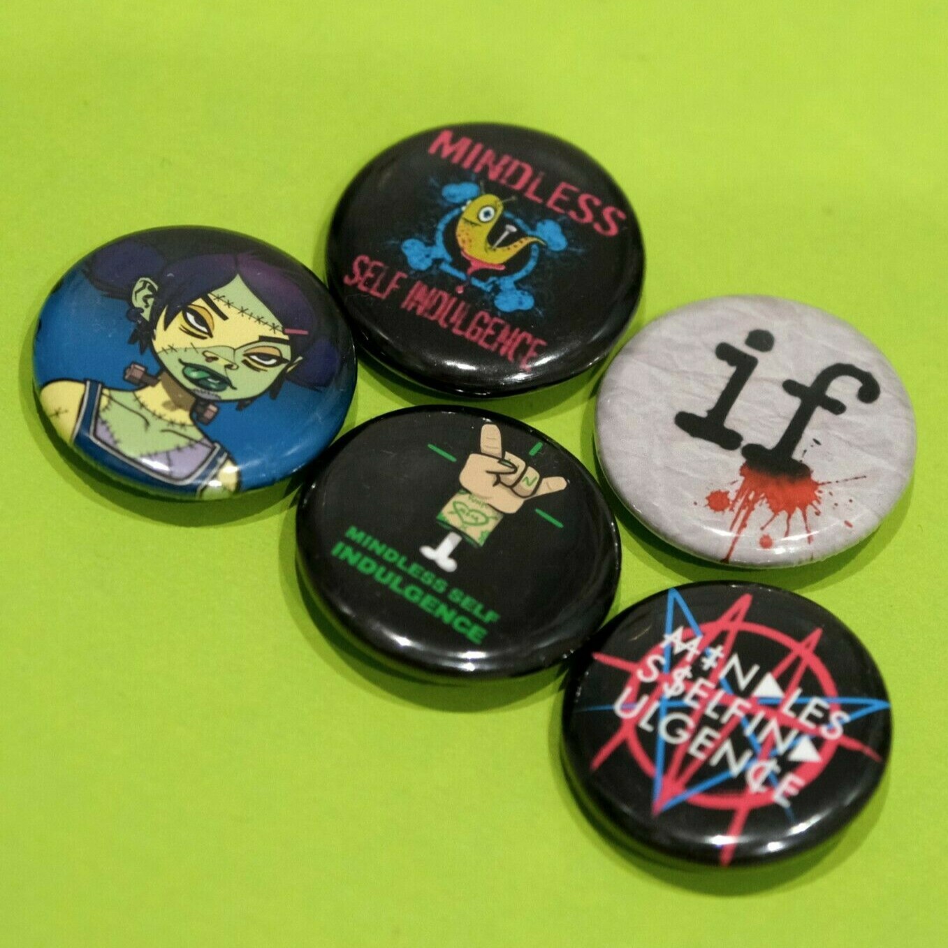 MINDLESS SELF INDULGENCE PIN BADGE BUTTONS - 25mm - band pins - music ...