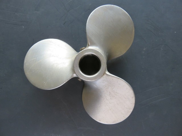 8" Stainless Steel 3-Blade Mixer Propeller w/1.25" bore. Right-Handed ...