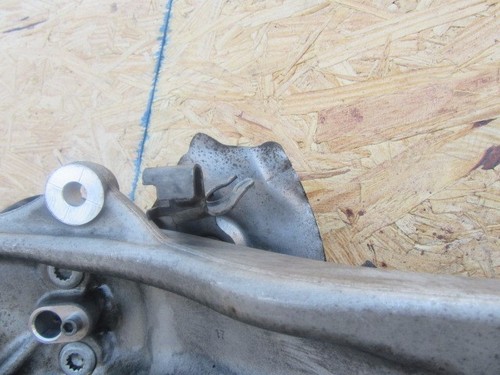 BMW 31216775767 F07 F01 F02 FRONT LEFT CARRIER SPINDLE HUB AWD OEM ...