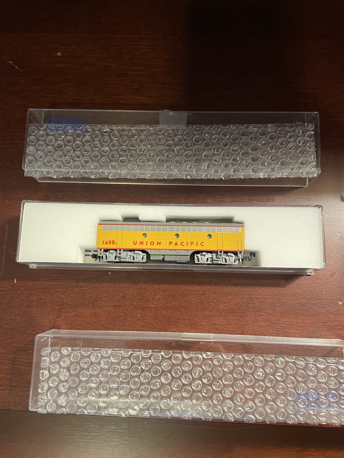 KATO Union Pacific N Scale Model Train Collectible Engines & Passenger ...