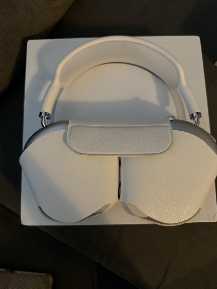 Apple AirPod Max|White/Silver Headphones Brand| New In Box |With ...