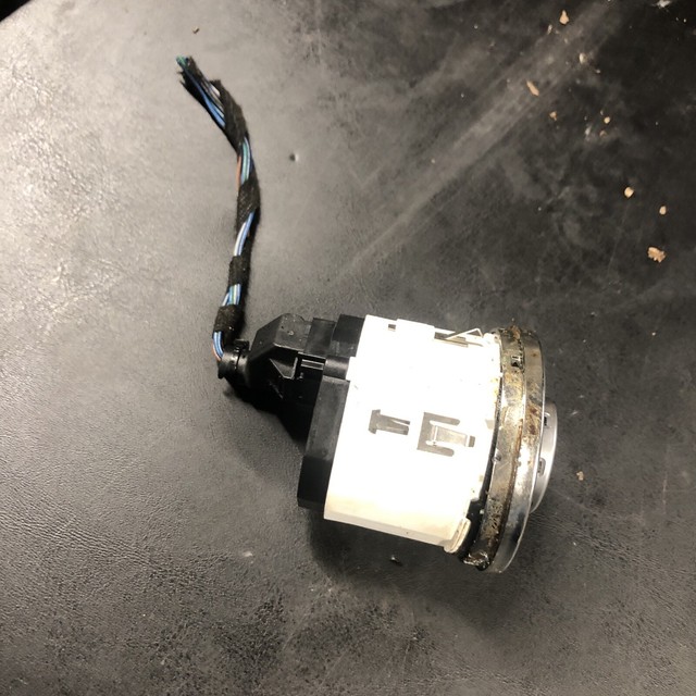 VW Volkswagen OEM 04-10 Touareg Ride Control-rear Switch 7L6927135E for ...