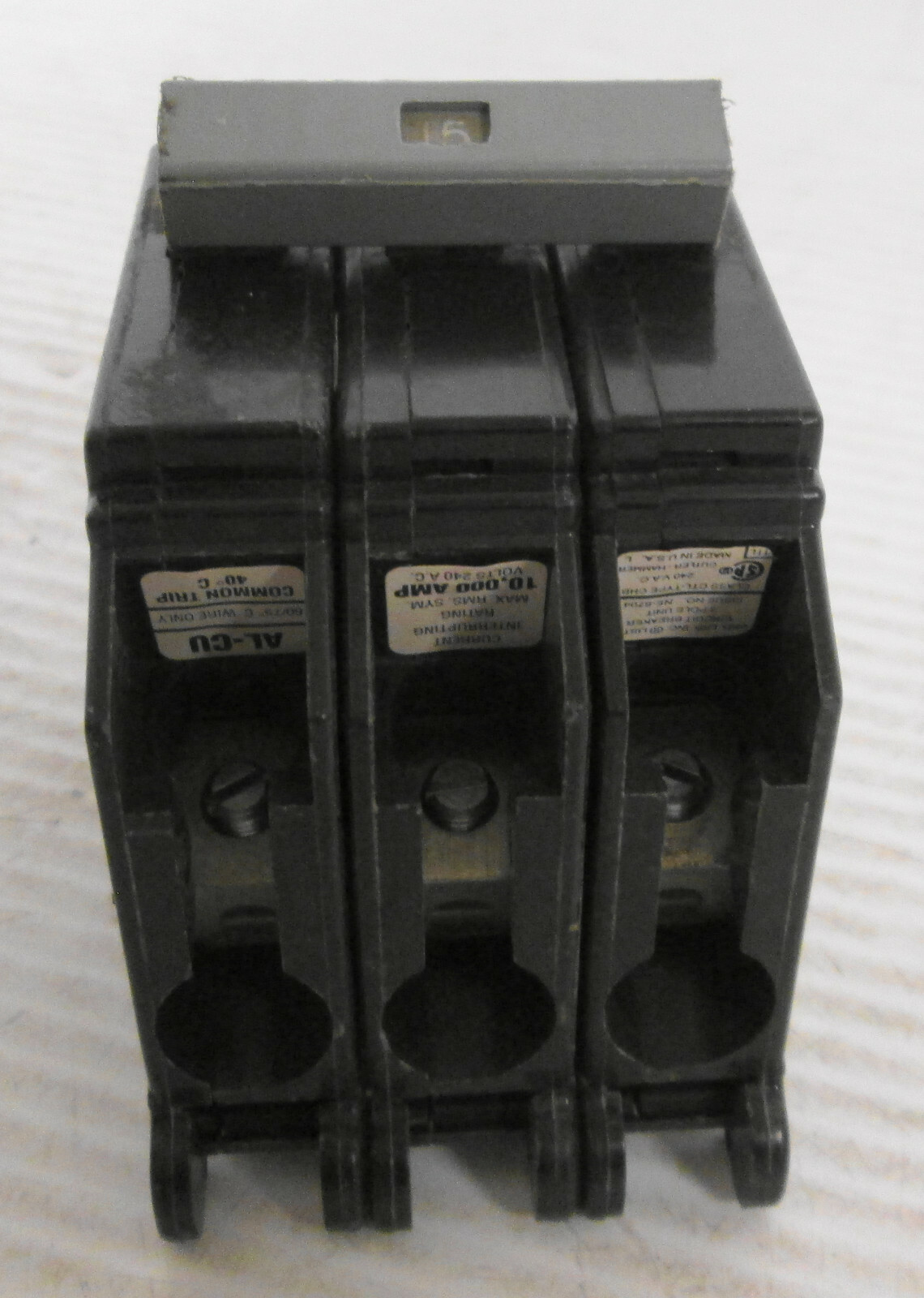 Cutler Hammer Type CHB Circuit Breaker 3P 15A 240VAC | eBay