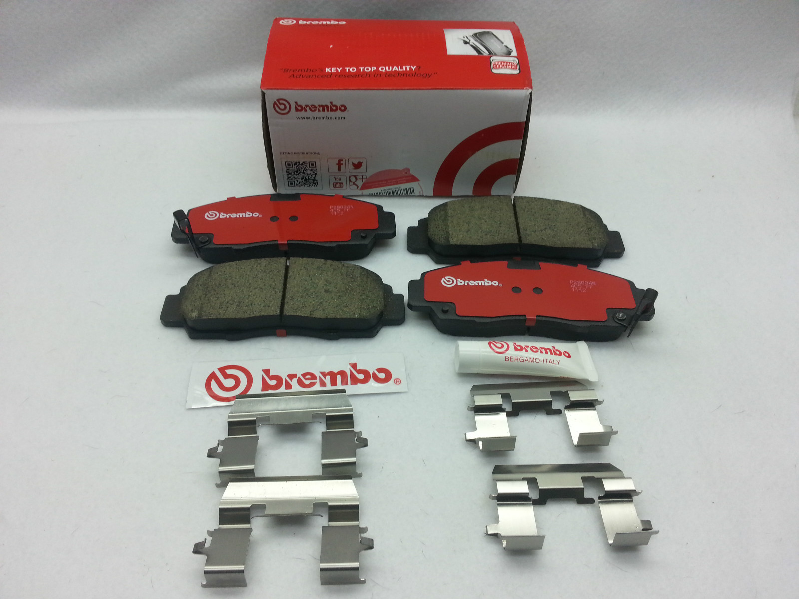 BREMBO Premium Ceramic Disc Brake Pads Set FRONT P28034N For Honda ...