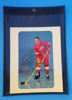 Gordie Gordon Howe Signed/Inscribed 8 x 10 Photo - Red Wings | eBay