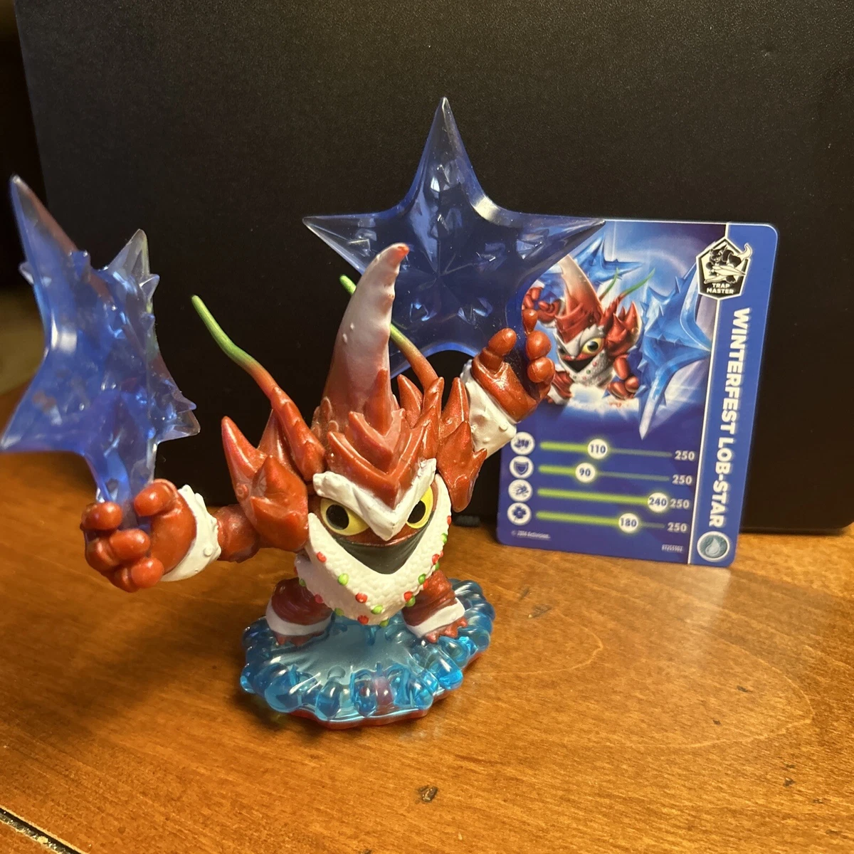 Skylanders Trap Team Winterfest Lob Star