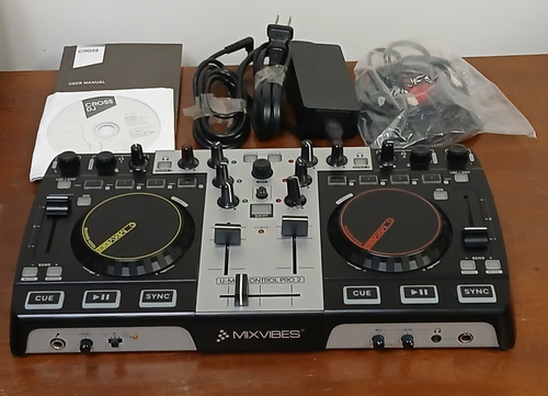 MixVibes Umix Control Pro DJ Controller Built-In Audio Interface ...