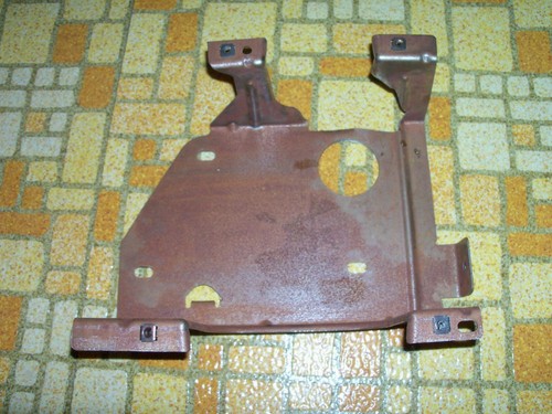 2003 Hummer H2 center console metal bracket (#98C) | eBay