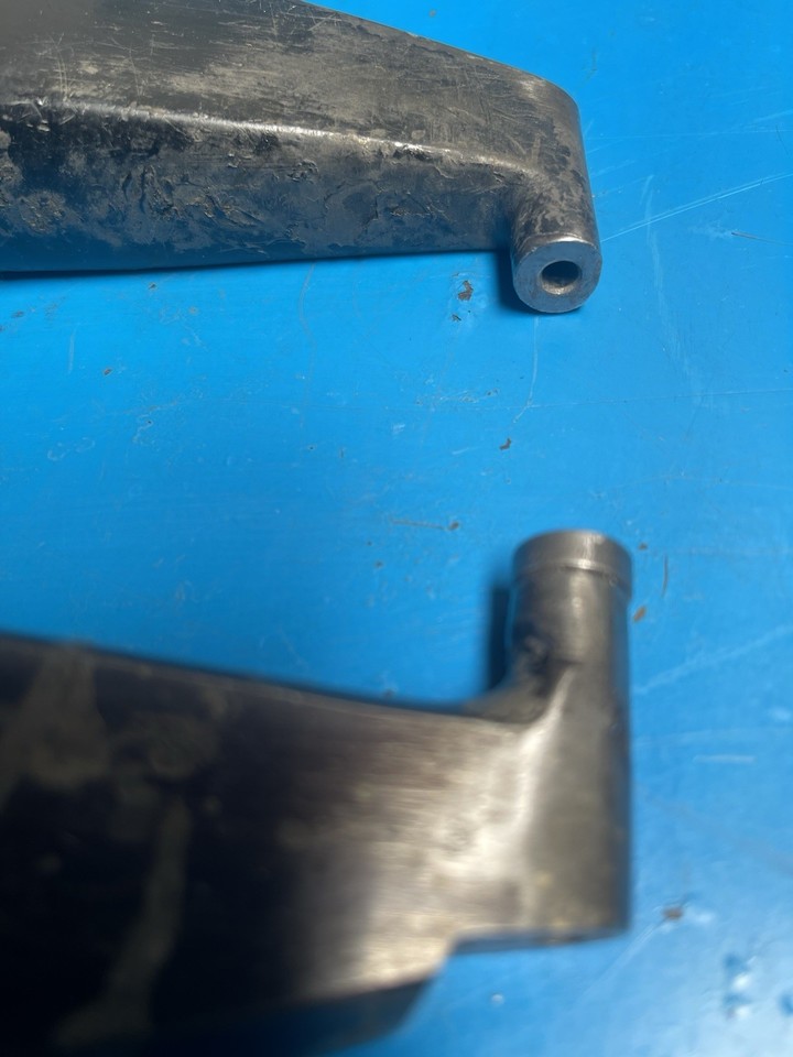 American Power Tools (APT) #750 Alligator Jaw, Pneumatic Compression ...