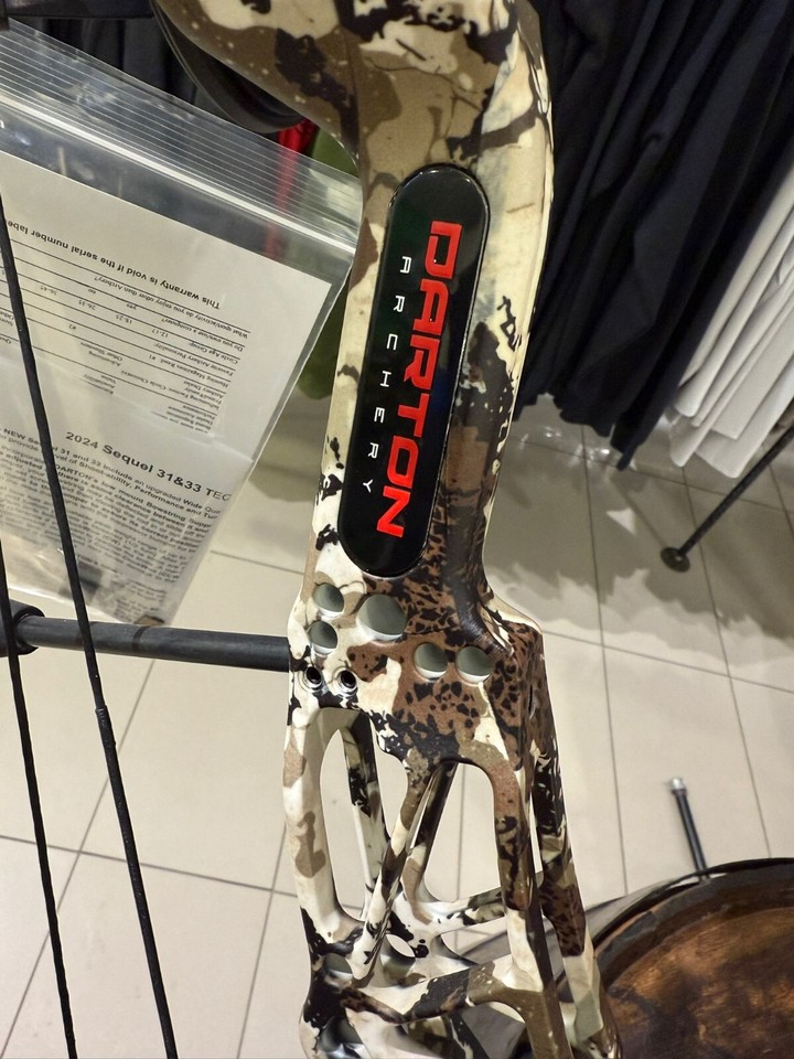 Brand New Darton Sequel 31 Right Hand 50-60#s Kings Camo Riser ...