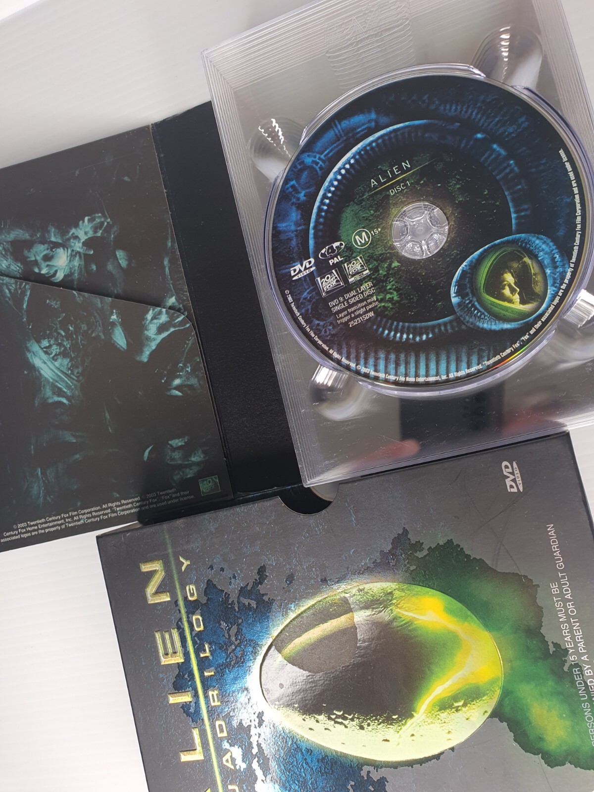 Alien Quadrilogy: Collectors Edition Box Set, 9 DVDs, Region 4, Free ...