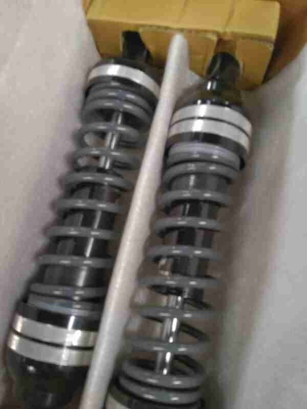 Progressive 944 Series Standard Ultra Touring Rear Shocks (944-4002UT ...