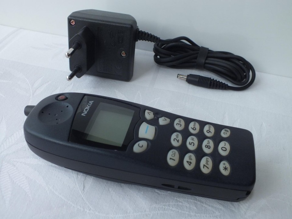 Original Nokia 5110 NEU OVP Kult Handy Autotelefon für Mercedes Audi VW ...