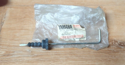 Yamaha Snowmobile V-MAX 540H PUMP DRIVE-GEAR Oil Dipstick 8U9-21792-02 ...