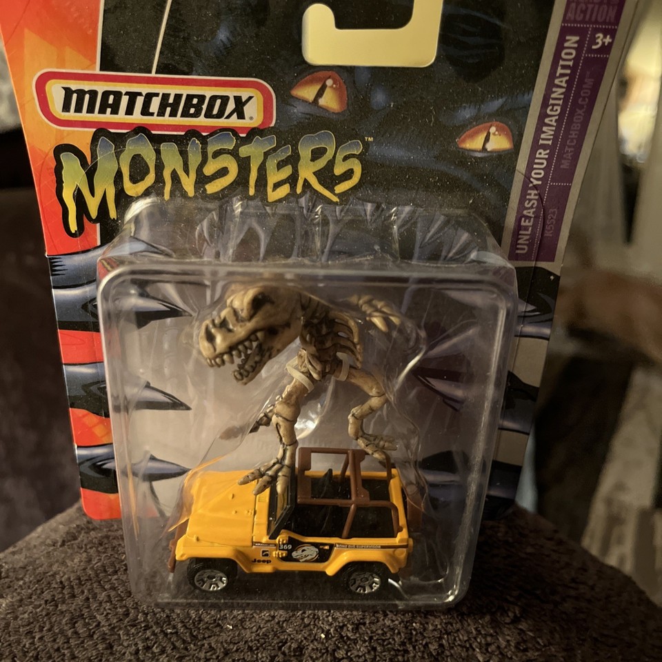 JEEP WRANGLER WITH T-REX SKELETON 2006 MATCHBOX MONSTERS 1:64 DIE-CAST ...