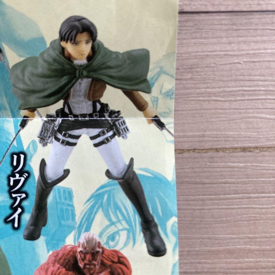 Bandai Attack on Titan Scouting Regiment Figure, Upper Body with Cape ...