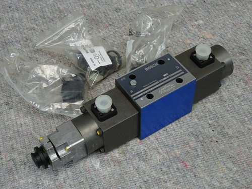 BOSCH REXROTH 0 811 404 003 Valve 0811404003 / 4WRP 10 E-32S-1X/G24Z4/M ...