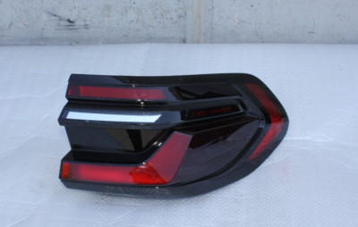 OEM 2022-2023 BMW X7 LED Outer Tail Light (Right/Passenger) Oem (RA22 ...