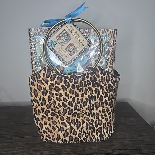 Photo Album Gift Set Includes 2 Photo Albums Holds 4 x 6 Suede Tote New ...