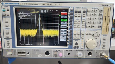 Spectrum Analyzers - Spectrum Analyzer Tracking Generator
