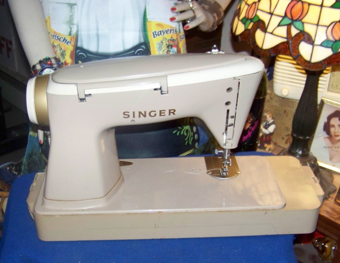 Vintage Singer Slant-O-Matic Rocketeer Model 503-A Sewing Machine In ...