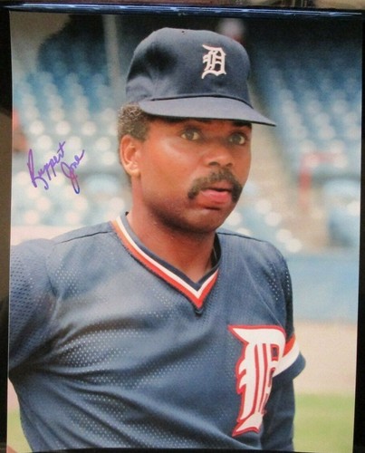 RUPPERT JONES SIGNED 1984 DETROIT TIGERS 8x10 PHOTO w/ COA | eBay