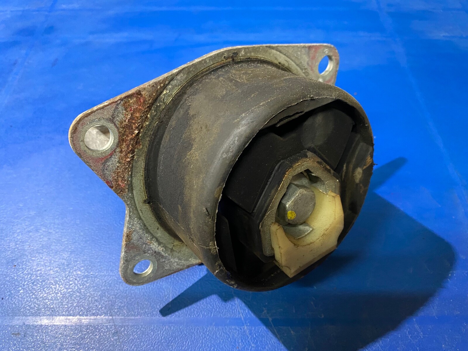 ALFA ROMEO 159 BRERA Spider 2.4 JTDM Auto Gearbox Engine Bracket Mount ...