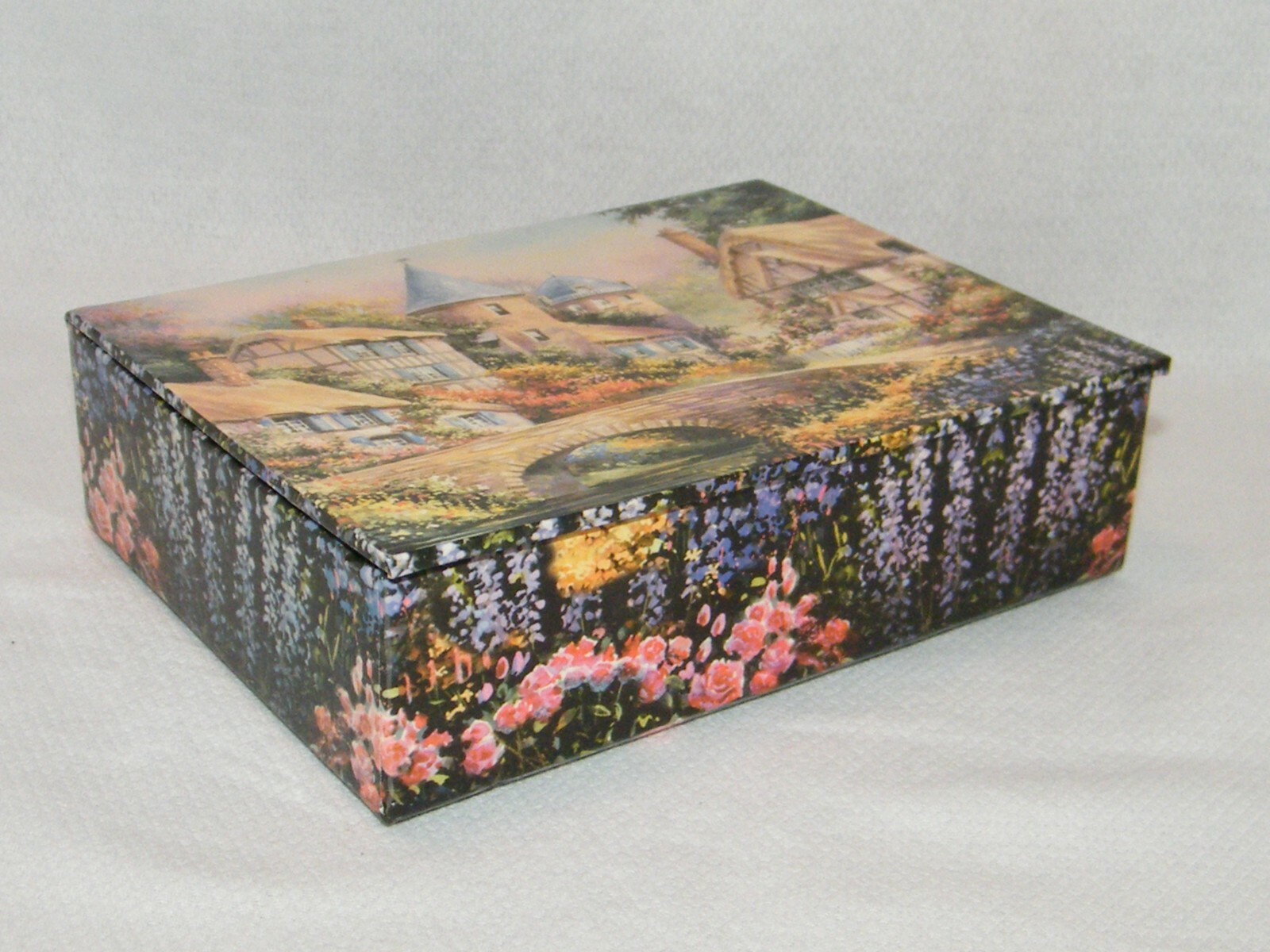 American Greetings Keepsake Box of 8 Note Cards . Blank Inside & 9 ...