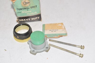 NEW Clark Controls A8-216135-2 Green Push Button Switch Insulated 600V ...
