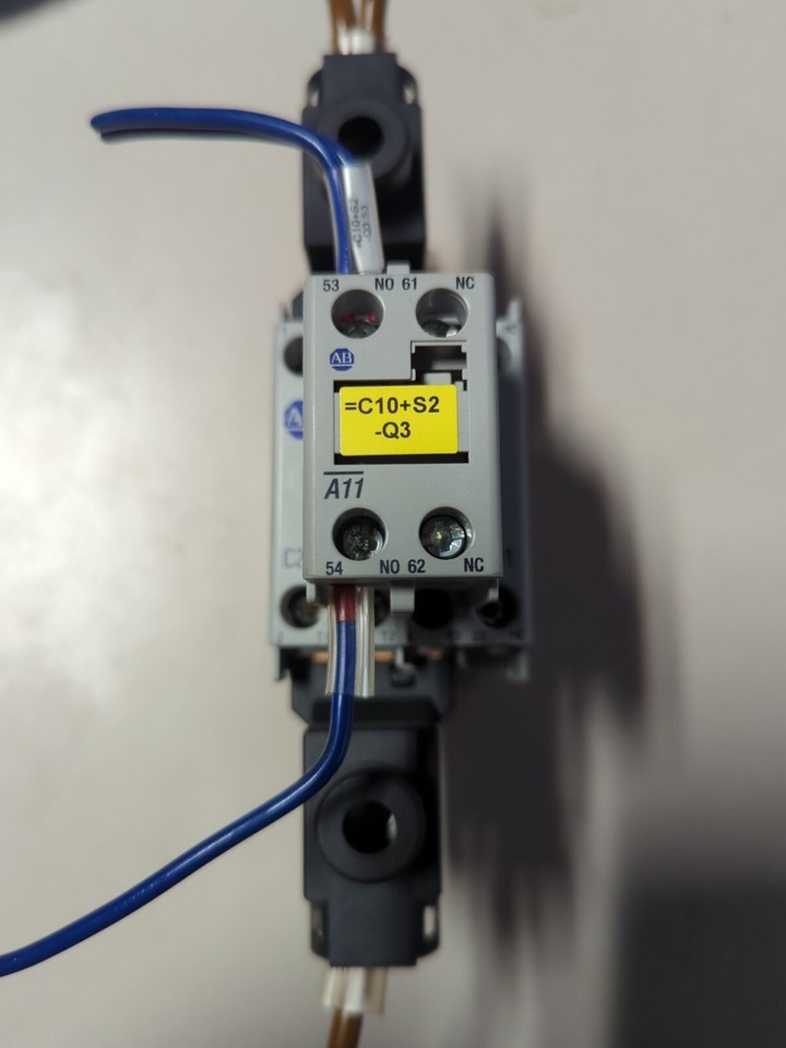 Allen Bradley 100-C23E*01 Motor Starter 100-f 100-CP23 | eBay