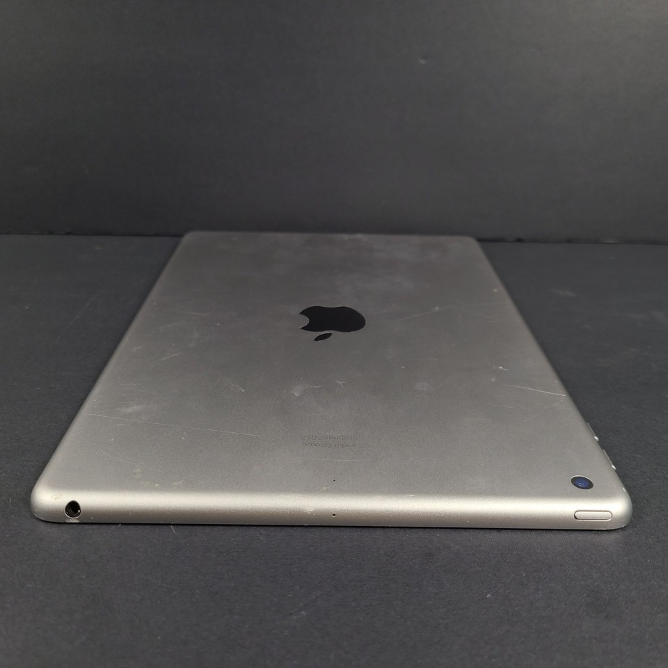 Apple iPad 5 5th Generation A1822 128GB Wi-Fi 9.7in - Space Gray | eBay