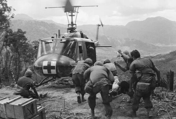 Vietnam War Photo -- Wounded Soldier - Medevac | eBay
