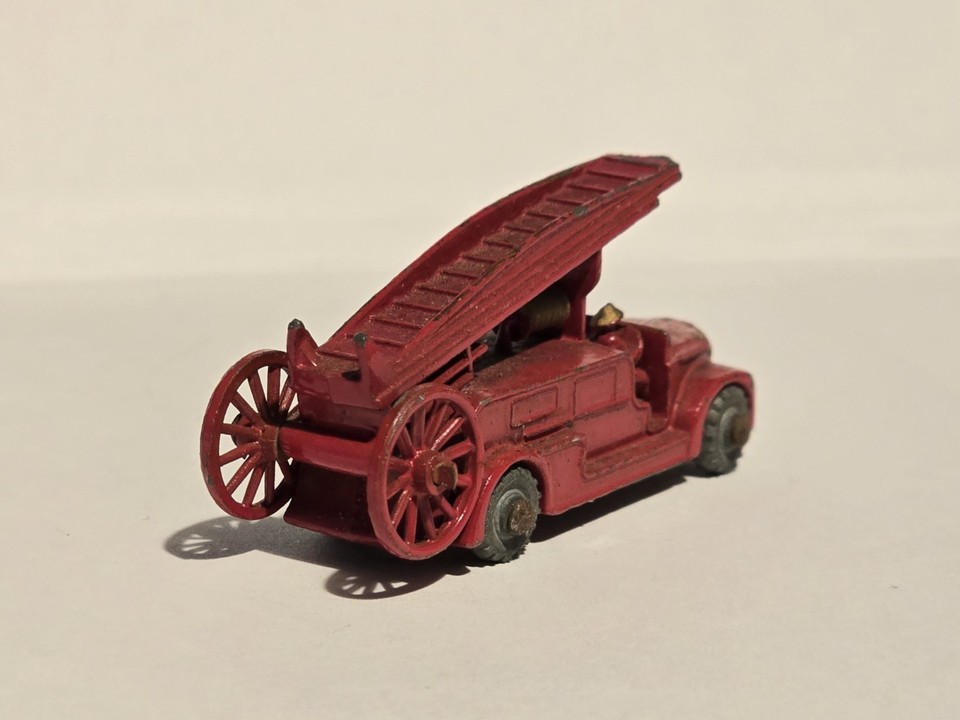 Matchbox MB9 Dennis Fire Engine | eBay UK