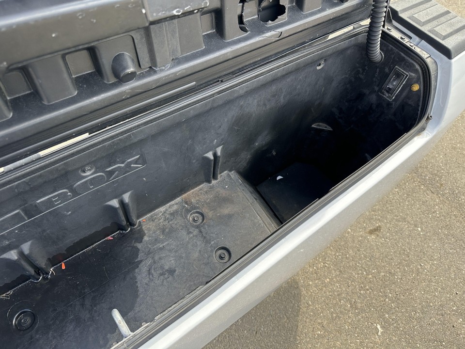 12-23 DODGE RAM 1500 6'4 BOX BED STORAGE IN SIDE, BRIGHT WHITE CLEAR ...