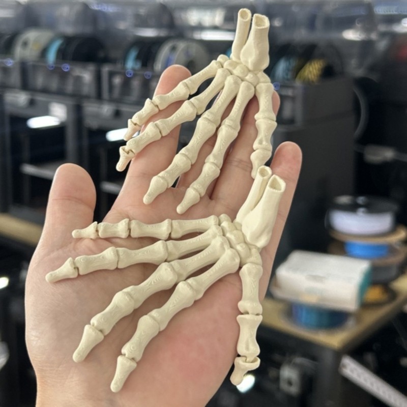 Creative Skull Hand Model 15cm Environmentally Friendly Decorative Art ...