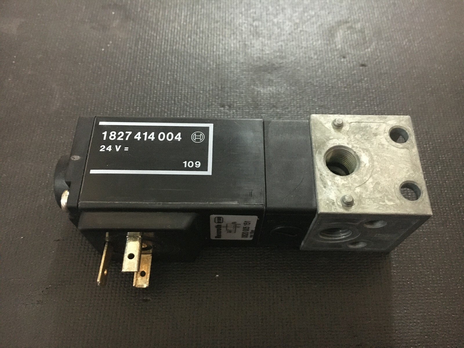 Rexroth Solenoid-operated air control valve 9180 0820 005 151 | eBay