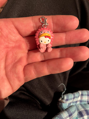 Bandai Sanrio Hello Kitty x Ultraman Pigmon Mini Figure Keychain | eBay