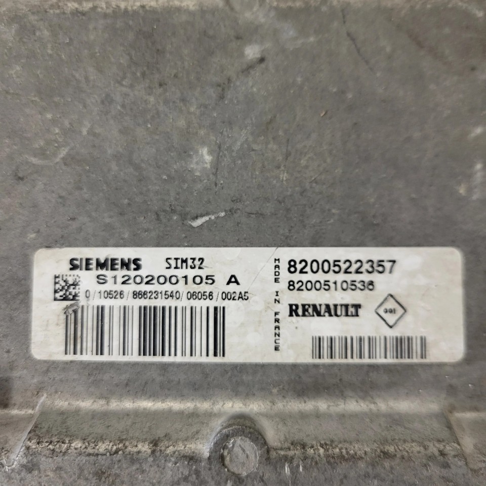 Renault Clio 3 ECU / S120200105A / 8200522357 / 8200510536 / SIM32 ...