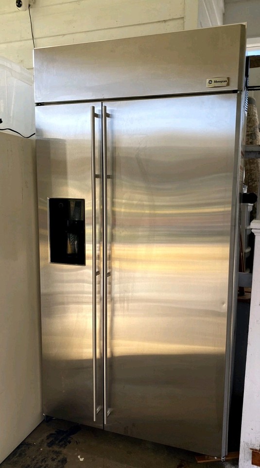 GE Monogram 42" Stainless Steel Built In Refrigerator Counter Depth ...