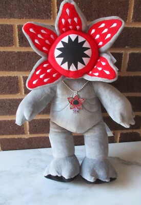 Build A Bear Stranger Things Demogorgon Monster Plush 16"-Medal Charm ...