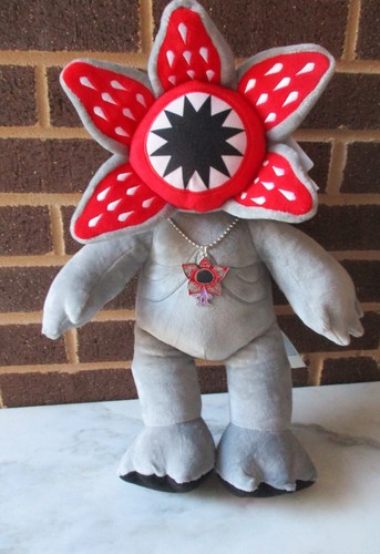 Build A Bear Stranger Things Demogorgon Monster Plush 16"-Medal Charm ...