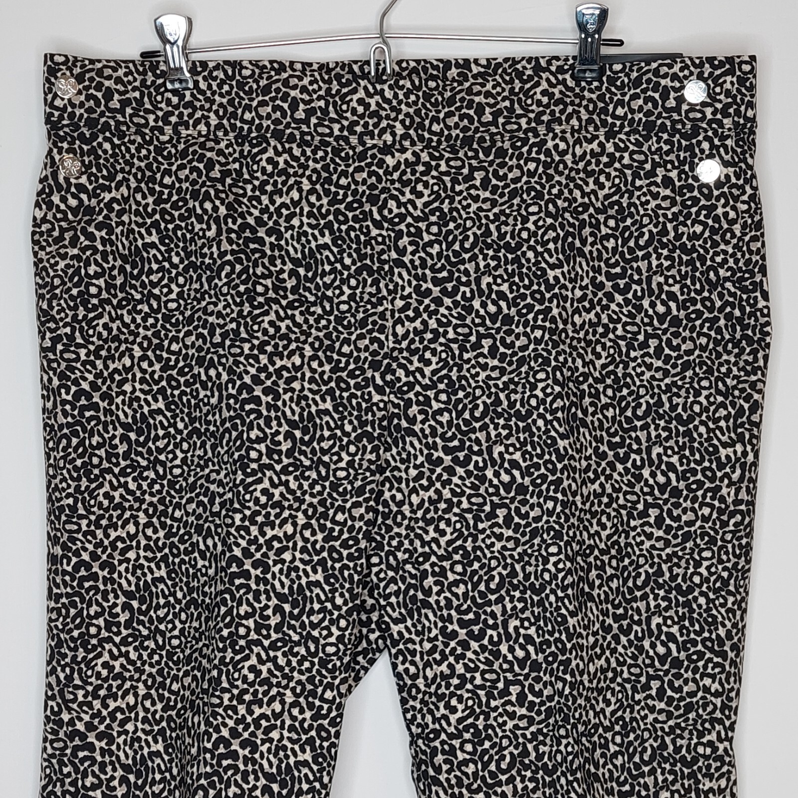 NWT Women's 18 Black Leopard Print RAFAELLA Comfort Capri Pull on Pants ...
