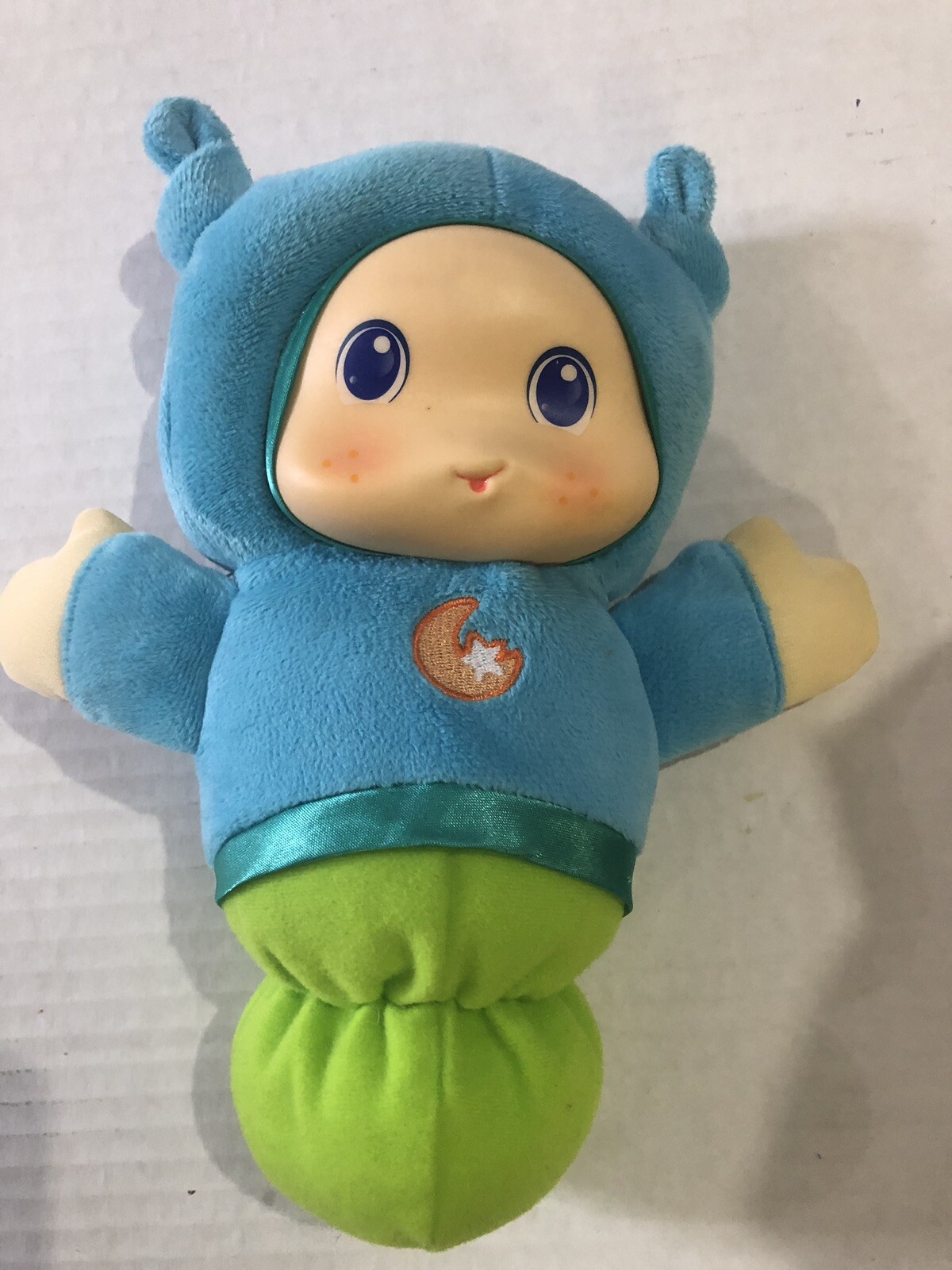 Playskool Hasbro 2011 Blue Lullaby Gloworm Glow Worm Music Toy 9" Plush ...