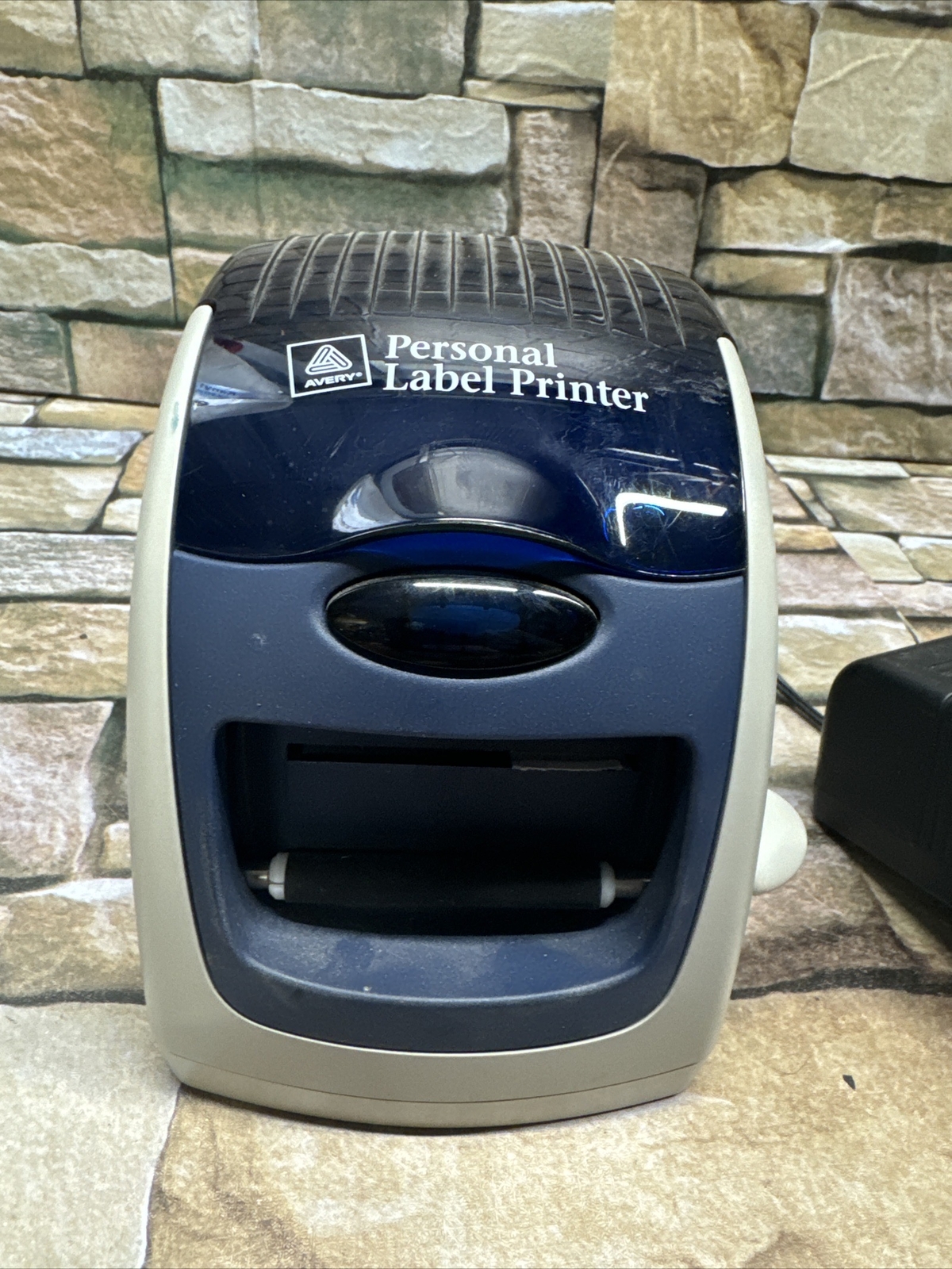 Avery Personal Label Printer With Power Supply And Pc Cable Powers On ...