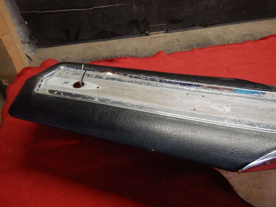 64 65 OLDSMOBILE CUTLASS 442 AUTOMATIC TRANSMISSION CENTER CONSOLE 1965 ...