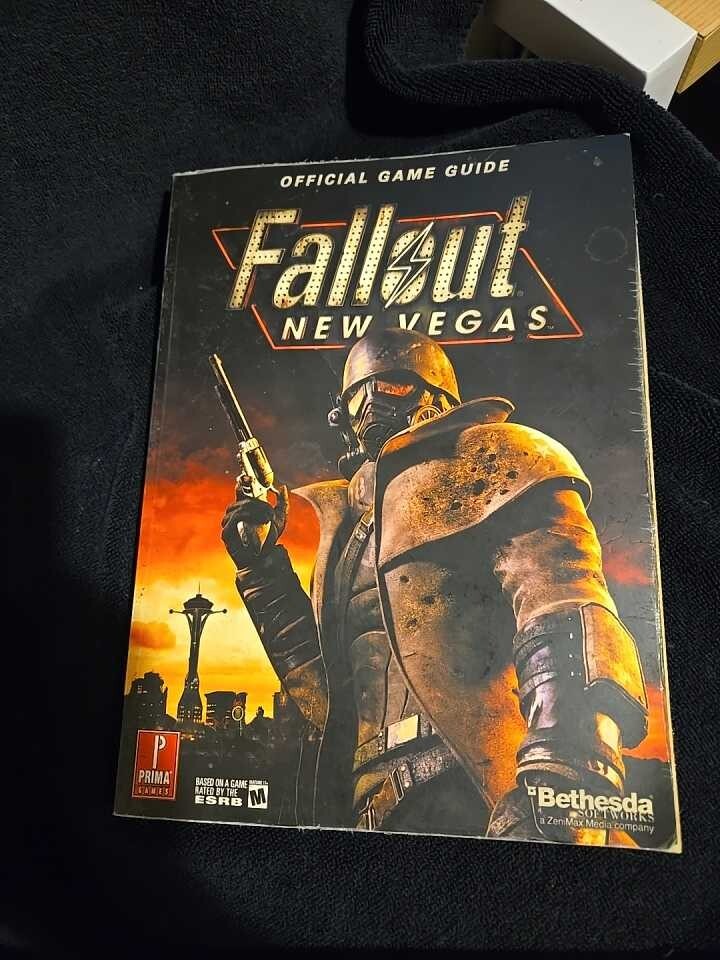 Fallout: New Vegas Official Game Guide, NO POSTER (Paperback, Prima ...