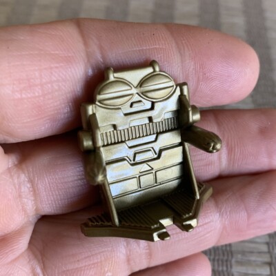 Bandai 1996 Power Rangers Micro Zeo Zord II Playset Gold Chair ...